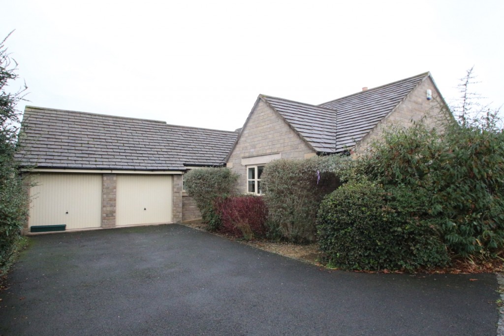 Maytree Gates, Evesham Road, Bishops Cleeve, Cheltenham, GL52, 3 ...